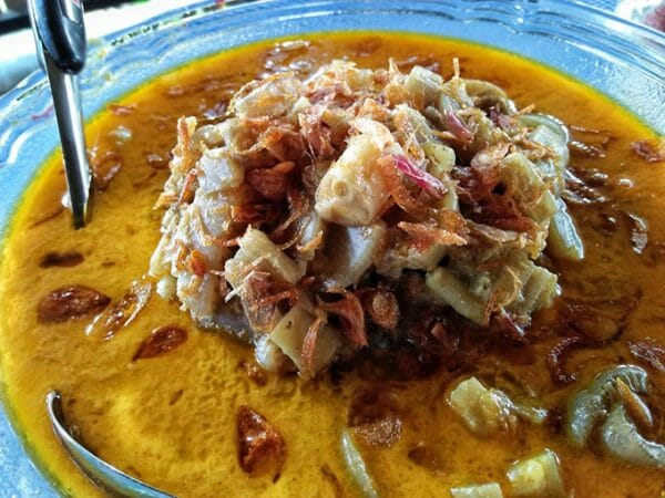 27 Makanan Khas Lombok yang Enak dan Terkenal