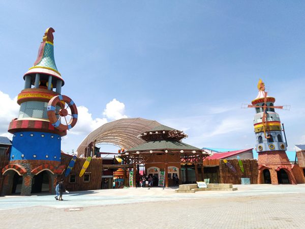 Saloka Theme Park: Lokasi, Jam Buka & Harga Tiket Masuk 2025