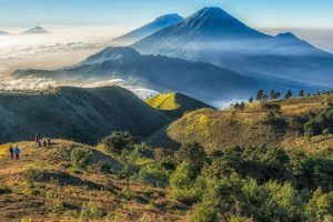 11 Gunung di Jawa Tengah Terbagus yang Mudah untuk Pemula