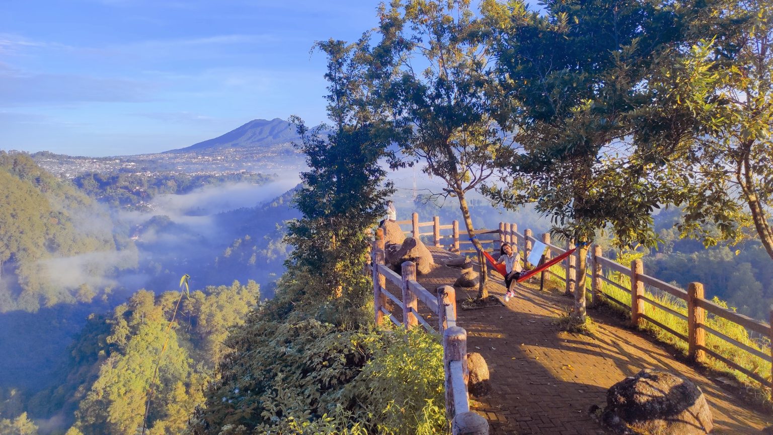 Tebing Keraton: Harga Tiket Masuk 2026, Jam Buka, & Lokasi