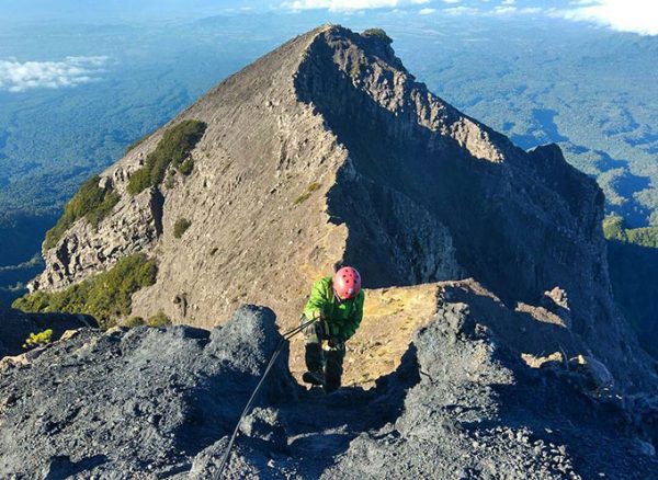 10 Gunung Di Jawa Timur Terbagus Untuk Pendaki Pemula