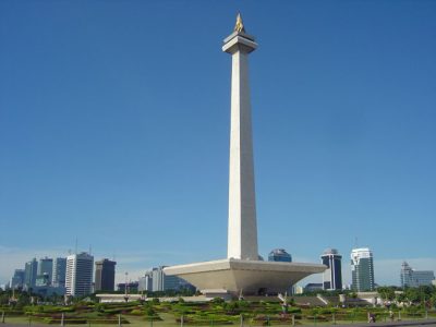Monumen Nasional: Sejarah, Harga Tiket Masuk & Lokasi