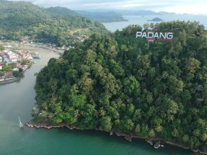 Gunung Padang: Sejarah, Harga Tiket Masuk & Lokasi
