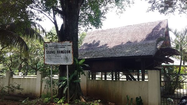 Saung Ranggon: Sejarah, Lokasi & Harga Tiket Masuk