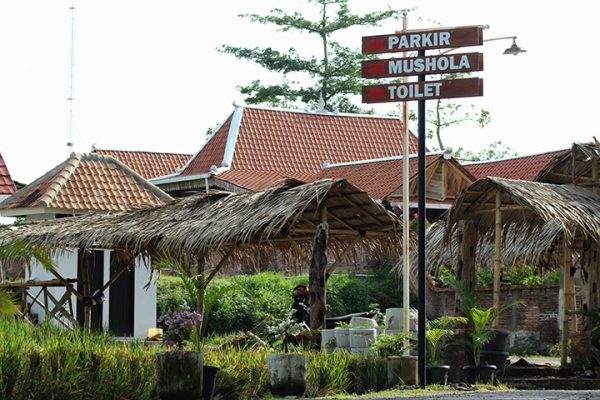 Umbul Besuki: Harga Tiket Masuk, Lokasi, Jam Buka & Fasilitas