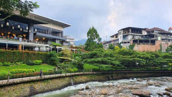 Cimory Riverside: Lokasi, Menu & Harga Tiket Masuk 2025