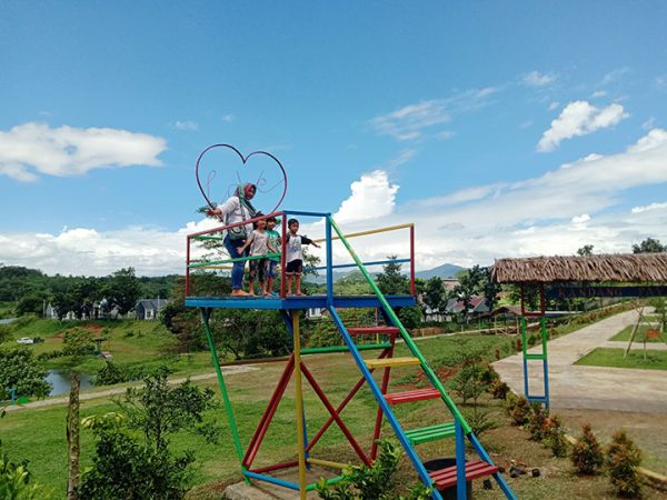 Telaga Pelangi Payang: Harga Tiket Masuk, Lokasi & Fasilitas