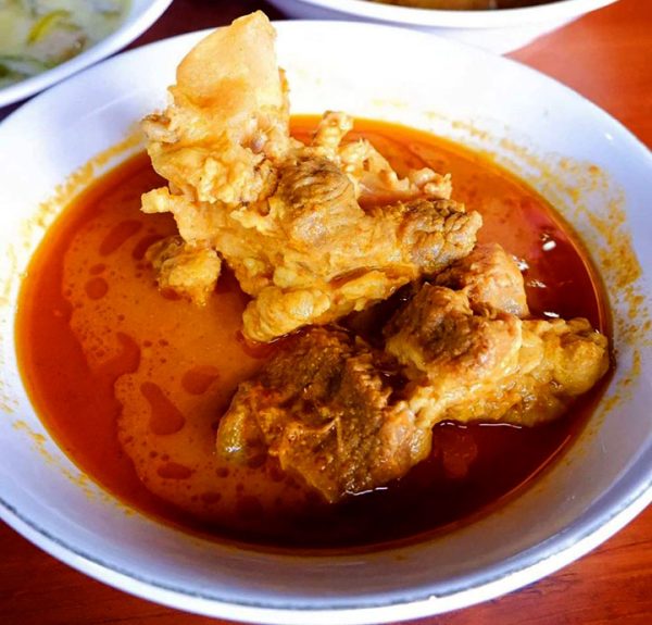 18 Macam Makanan Khas Sumatera Barat yang Terkenal