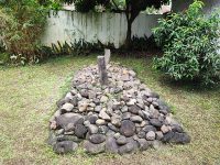 Prasasti Batu Tulis: Sejarah, Lokasi & Harga Tiket Masuk