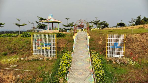 Kebun Raya Batam: Tiket Masuk, Lokasi & Daya Tarik