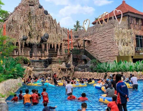Slanik Waterpark Lampung: Tiket Masuk, Lokasi & Jam Buka