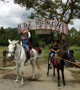 De' ranch Lembang: Tiket Masuk, Lokasi, Wahana & Daya Tarik