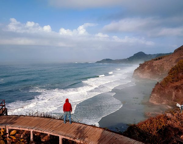 14 Tempat Wisata Pantai Kebumen yang Indah Lagi Hits 2025