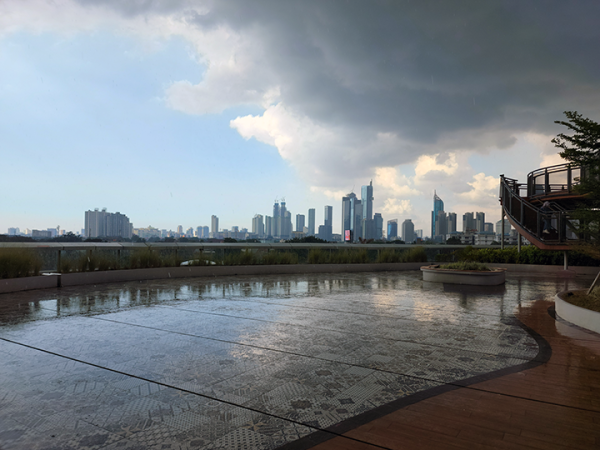 Senayan Park: Tiket Masuk, Lokasi & Daya Tarik Wisata