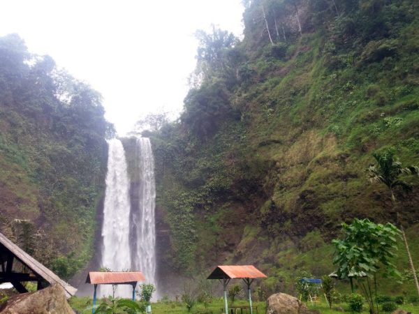 Curug Sanghyang Taraje: Ulasan, Lokasi & Tiket Masuk 2026