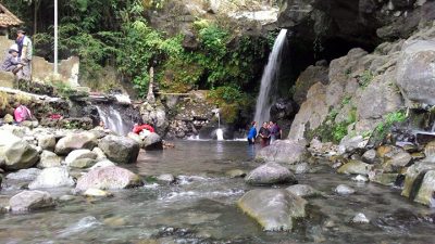 Pemandian Air Panas Guci: Lokasi, Jam Buka & Harga Tiket 2026