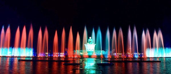 Taman Air Mancur Sri Baduga: Lokasi, Sejarah & Jadwal Atraksi