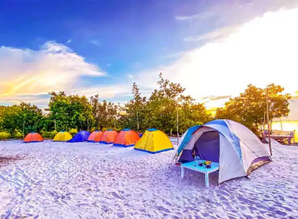 Pantai Coro Tulungagung: Rute, Lokasi, dan Harga Tiket 2025
