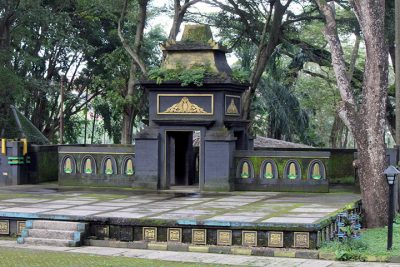 Wisata Wendit: Sejarah Pemandian & Harga Tiket Masuk 2025