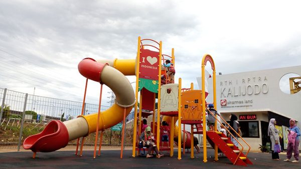 Taman Kalijodo: Lokasi, Jam Buka & Harga Tiket Masuk
