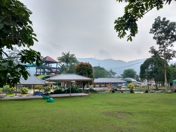 Mifan Waterpark: Harga Tiket Masuk, Lokasi, Jam Buka & Fasilitas