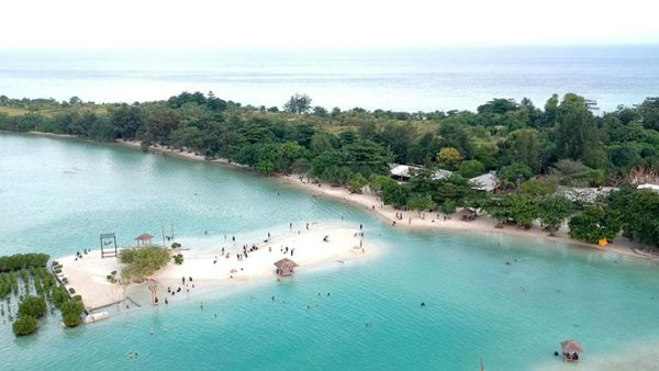 Pantai Pasir Perawan Pulau Pari: Lokasi & Harga Tiket Masuk 2025
