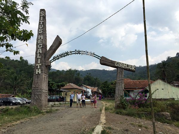 Situs Gunung Padang: Sejarah, Lokasi, Jam Buka & Harga Tiket