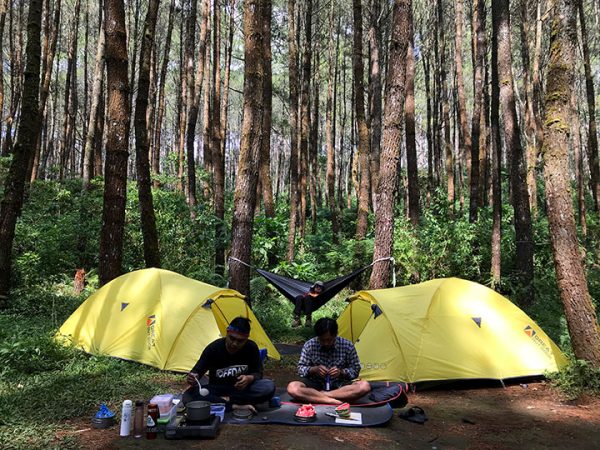 Curug Layung: Alamat, Rute, Jam Buka & Harga Tiket Masuk 2025