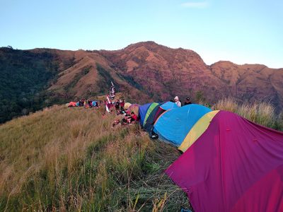 Gunung Wilis: Lokasi, Misteri, Jalur Pendakian & Harga Tiket 2025
