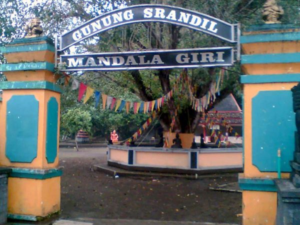 Gunung Srandil Cilacap: Sejarah, Tiket, dan Jam Buka