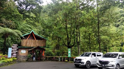 Air Terjun Kakek Bodo: Mitos, Lokasi, Jam Buka & Harga Tiket