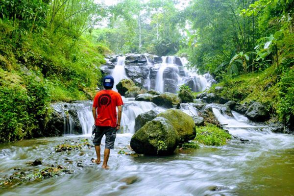 Air Terjun Kakek Bodo: Mitos, Lokasi, Jam Buka & Harga Tiket