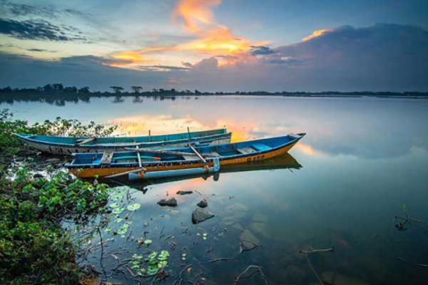 Waduk Mulur: Sejarah, Lokasi, dan Harga Tiket 2025