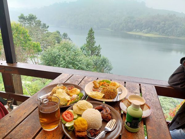 Glamping Patenggang Resto: Lokasi, Jam Buka & Harga Menu