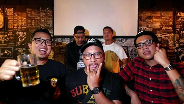 Lawless Burgerbar: Alamat, Jam Buka & Harga Menu 2025