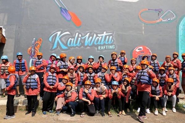 Kaliwatu Rafting: Alamat, Sejarah, Fasilitas & Harga Paket Rafting