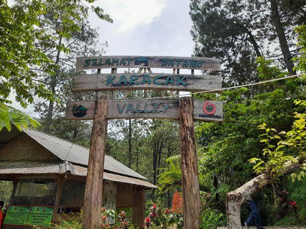 Karacak Valley Garut: Lokasi, Tiket, dan Sejarah