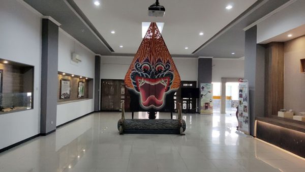 Museum Ronggowarsito: Sejarah, Tiket Masuk, Dan Jam Buka