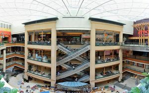 Pacific Place Mall: Lokasi, Jam Buka, Daya Tarik & Daftar Tenant