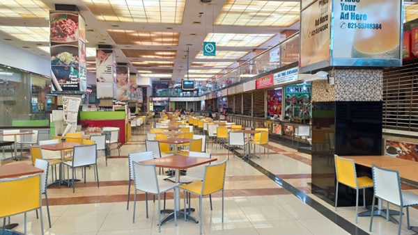 Metropolis Town Square: Lokasi, Jam Buka, Fasilatas & Daya Tarik