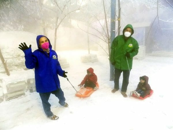 Snow World International Mall Revo Town: Jam Buka & Harga Tiket