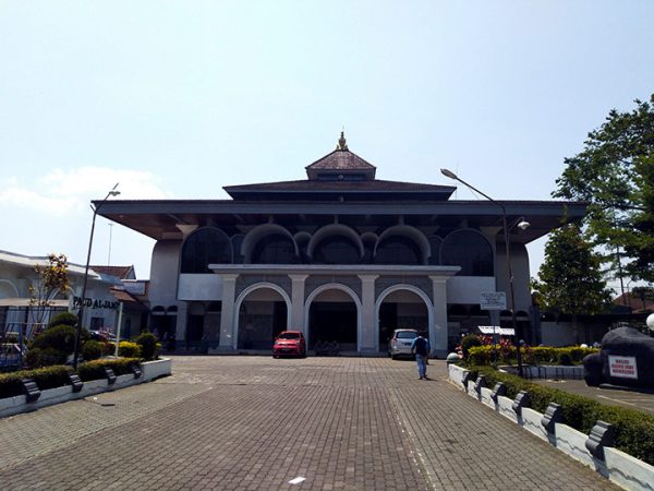 Alun-alun Wonosobo: Lokasi, Fasilitas & Daya Tarik