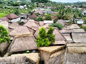 Desa Sade: Tiket Masuk, Lokasi, Tradisi & Fasilitas