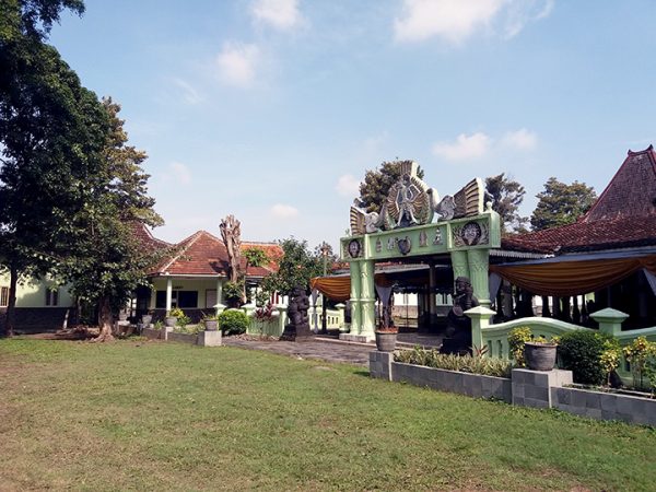 Museum Wayang Kekayon: Sejarah, Jam Buka & Tiket Masuk 2025