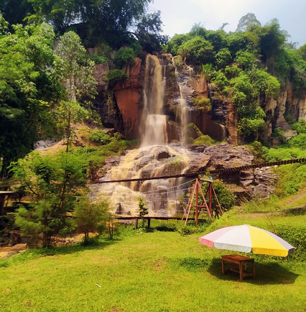 Curug Batu Templek Bandung: Alamat, Tiket Masuk & Jam Buka
