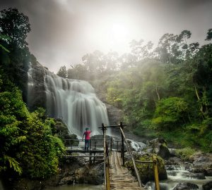 Curug Cikondang Cianjur: Alamat, Jam Buka, dan Harga Tiket