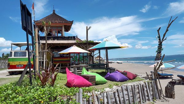 Pantai Batu Belig: Lokasi, Jam Buka & Harga Tiket Masuk 2025