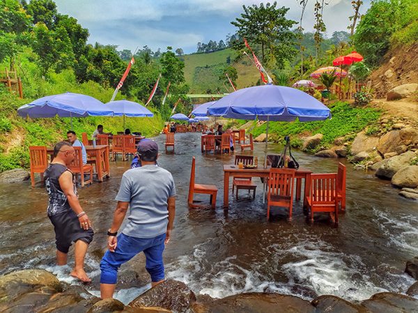 Telaga Sari Garden: Lokasi, Jam Buka, Daya Tarik & Harga Tiket