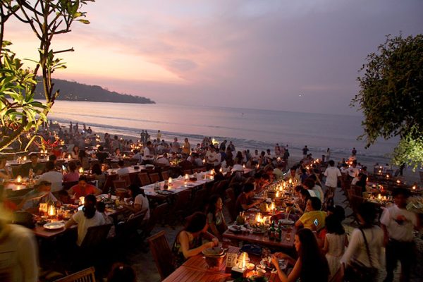 Menega Cafe Review: Harga Menu, Lokasi, dan Jam Buka 2025