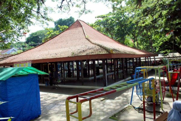 Pantai Popoh: Sejarah, Lokasi, Daya Tarik & Harga Tiket 2025